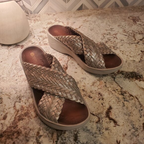 Bzees | Shoes | Bzees Dainty Braided Cross Band Gold Metallic Women ...
